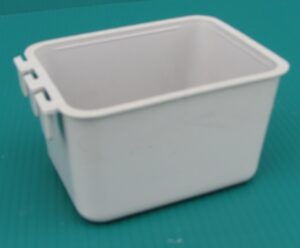 1 Pint Grey Plastic Cup – Grandview Rabbitry